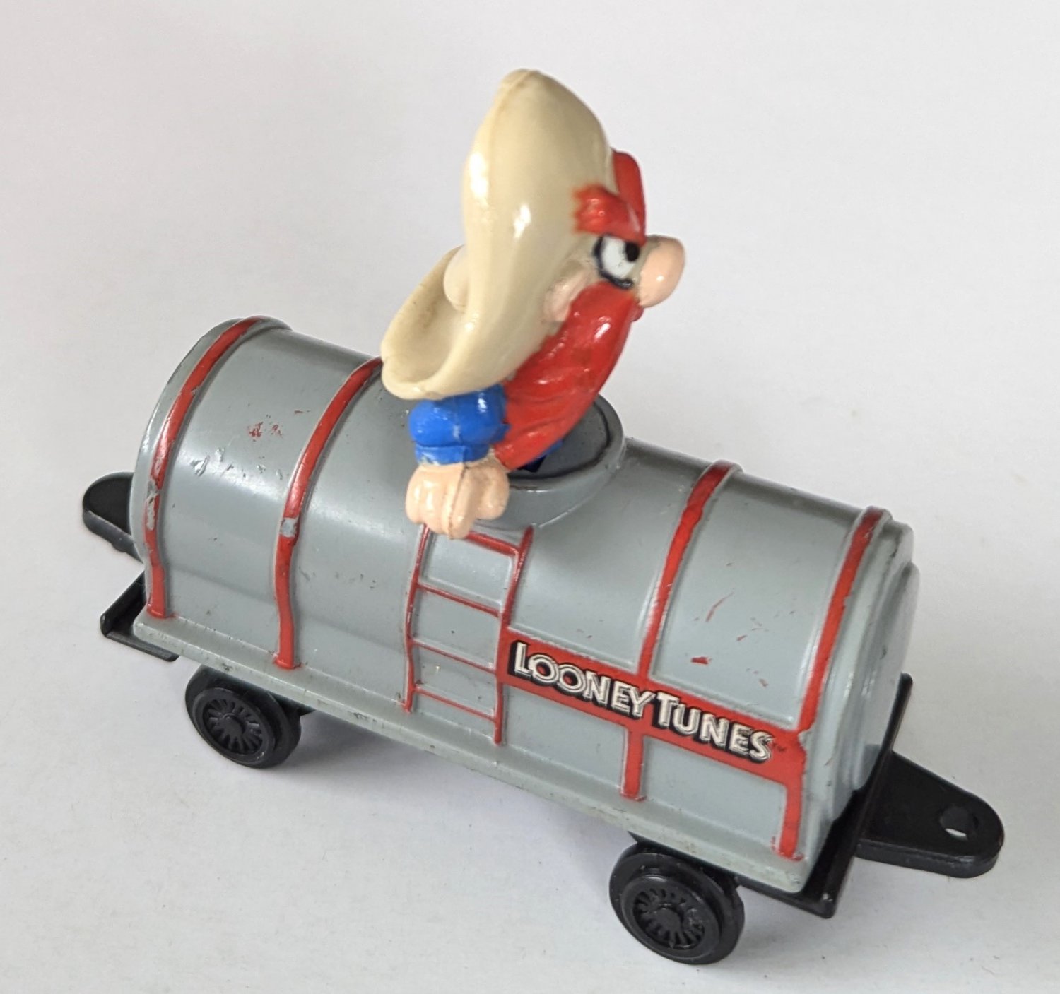 Yosemite Sam Looney Tunes Die-Cast Train Tanker Car ERTL 1989