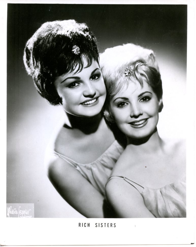 Rich Sisters Original 8x10 photo #N6718