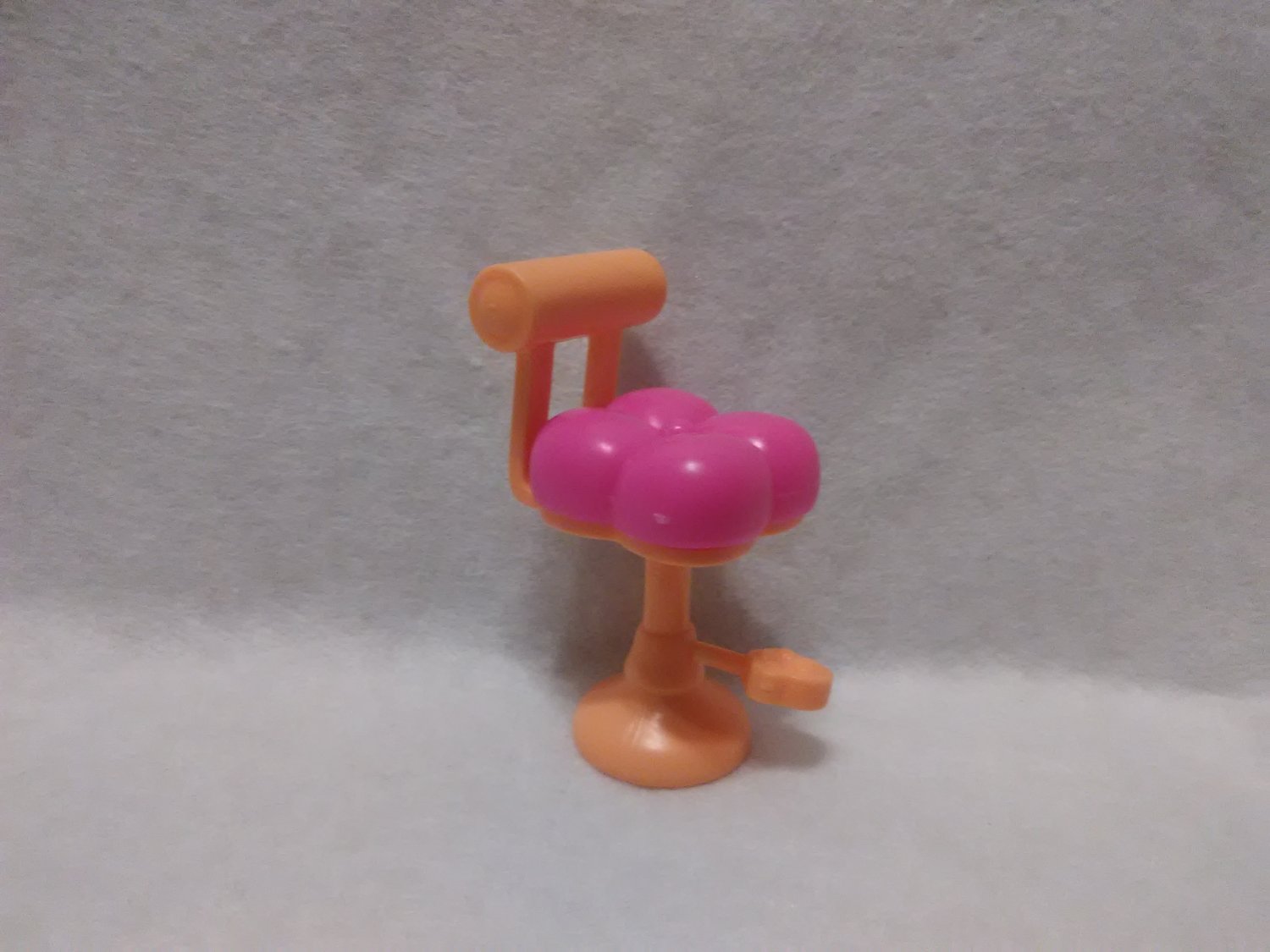 Littlest Pet Shop LPS Chair Grooming Salon Chair (Unbranded) Paw Print
