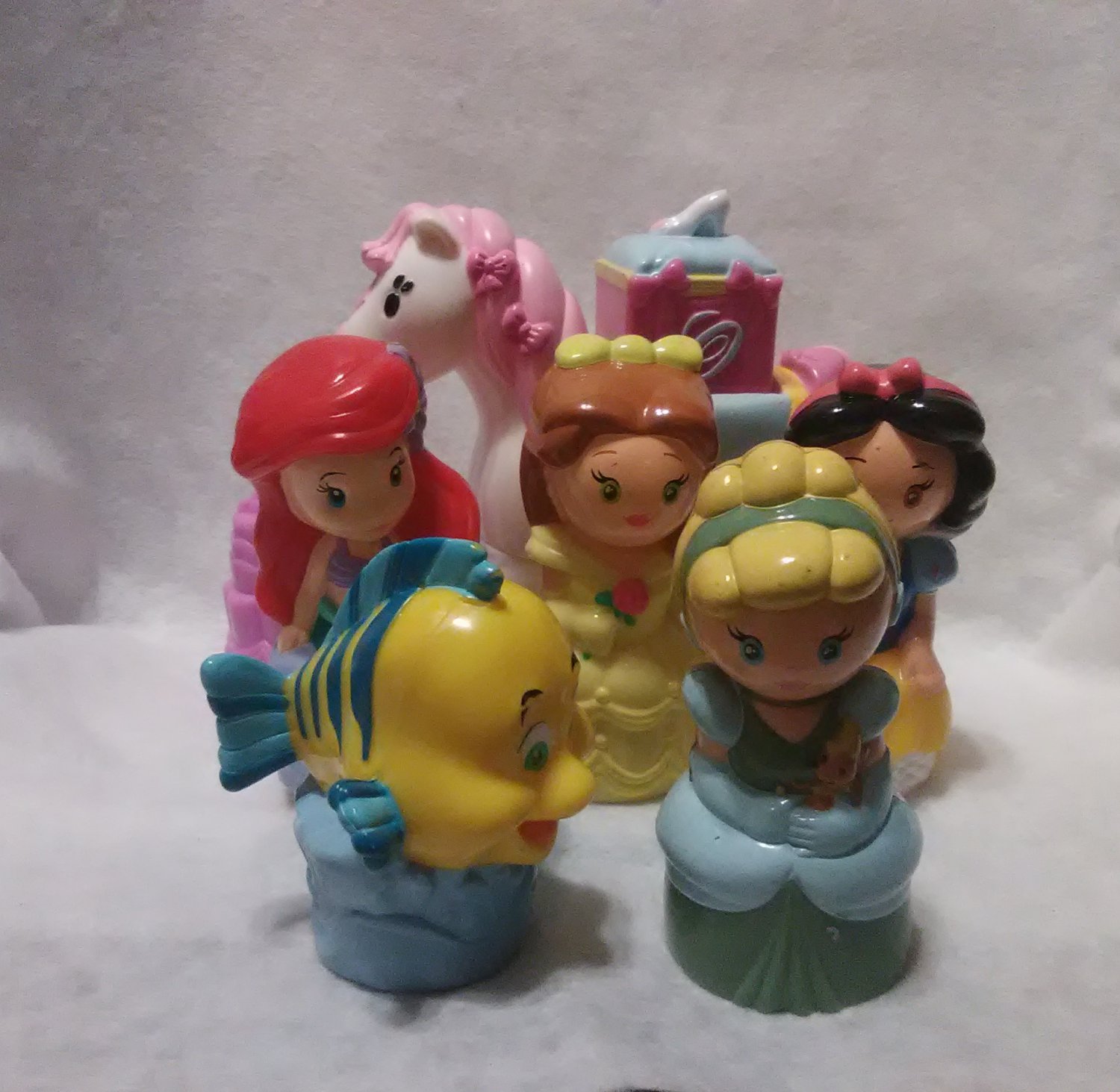 Mega Bloks Disney Princess Castle Cinderella Ariel Snow White Belle 8 ...