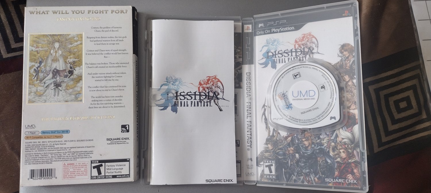Limited Edition Dissidia Final Fantasy -- PSP -- CIB