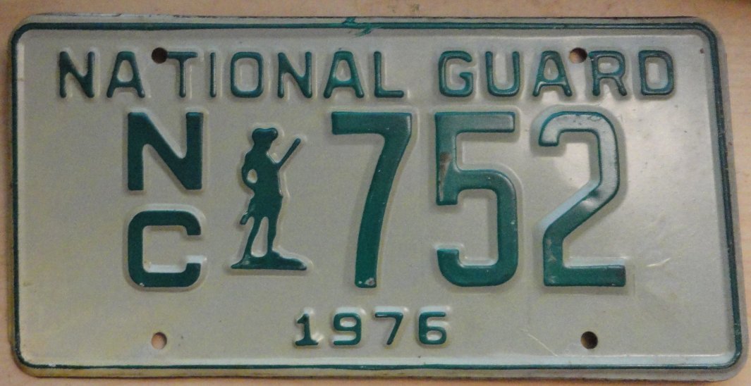 NOS 1976 North Carolina National Guard license plate 752 new old sto