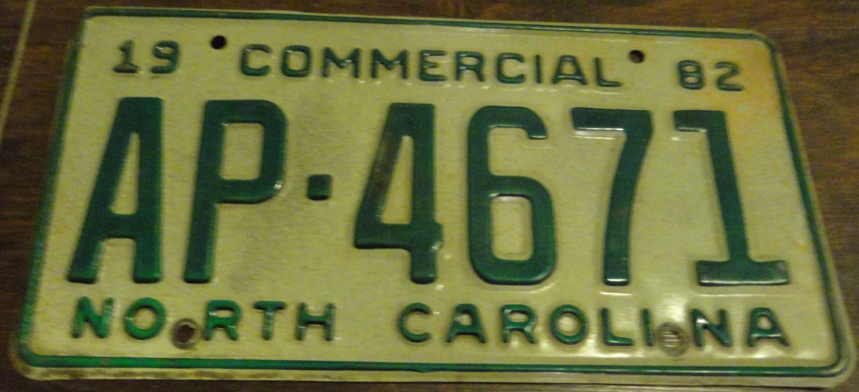 1982 AP 4671 North Carolina commercial license plate