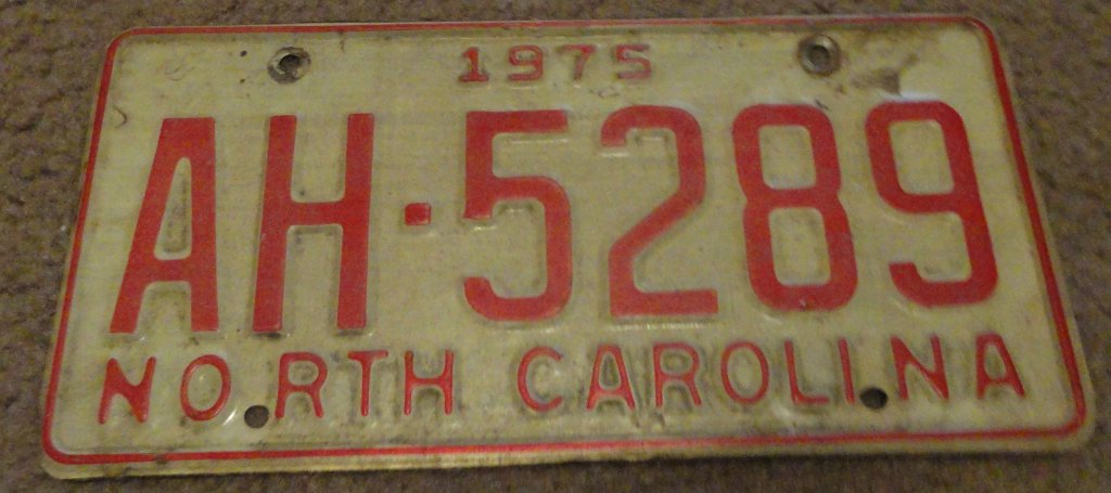 1975 AH 5289 North Carolina license plate