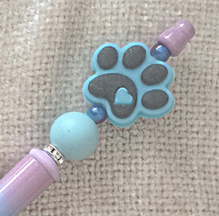 Beaded Pen - Blue Paw Print