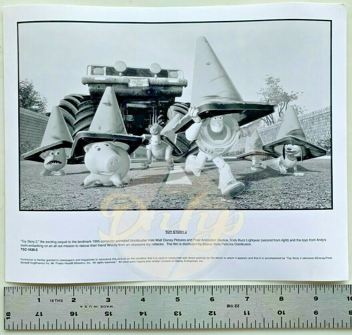 TOY STORY 2 Traffic Cone Scene 8x10 B&W (1 photo) 1999 Movie Promo ...