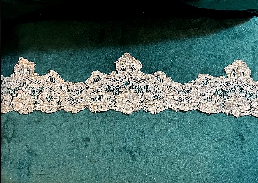 Vintage 1940's ivory color French Alencon Lace Trim