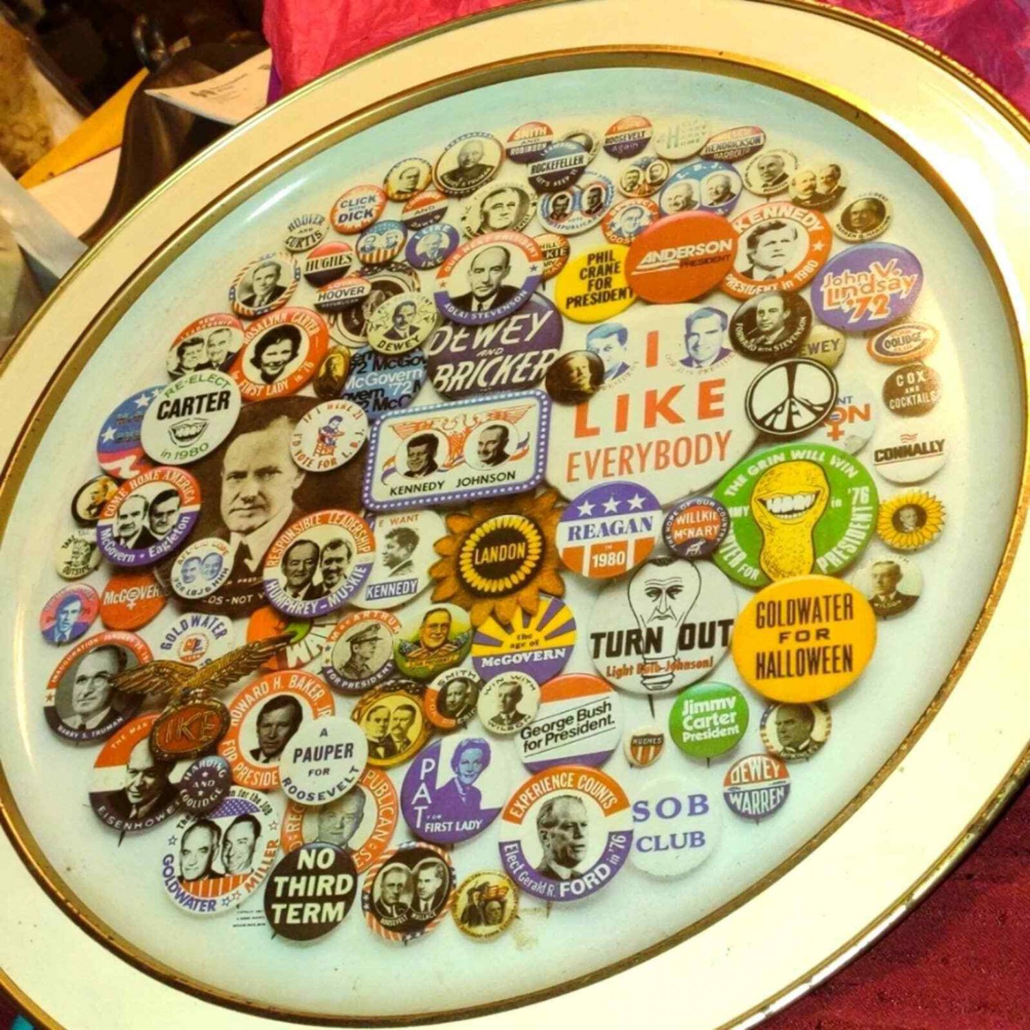 RARE!! 1980 Vintage collectors treasury of campaign buttons Tray 17 in ...