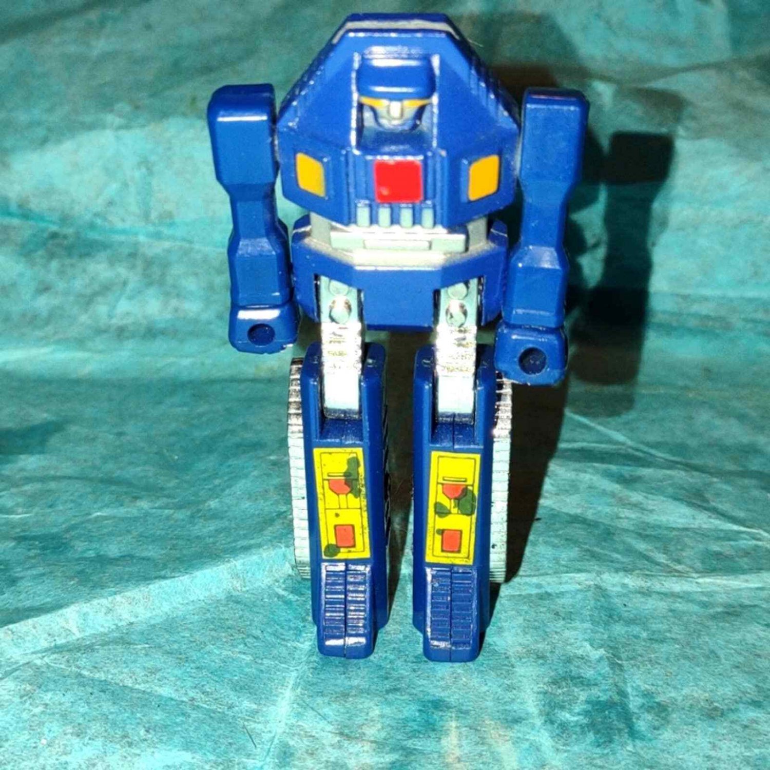 1980s vintage blue transformer action figure