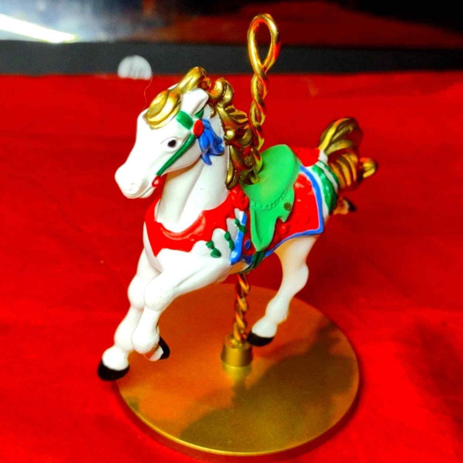 1989 Hallmark carousel horse~ Snow first in a collection of four~Very ...
