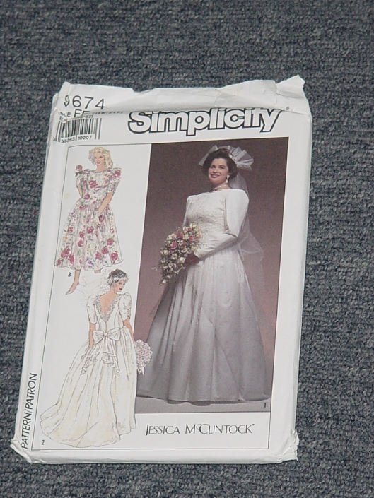 Simplicity 9674 Uncut Wedding Gown Bridal Dress Size GG 26W-32W No. 250