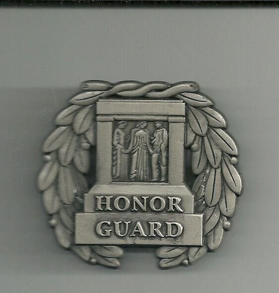 HONOR GUARD TOMB OF THE UNKNOWN SOLDIER MILITARY 2" BADGE