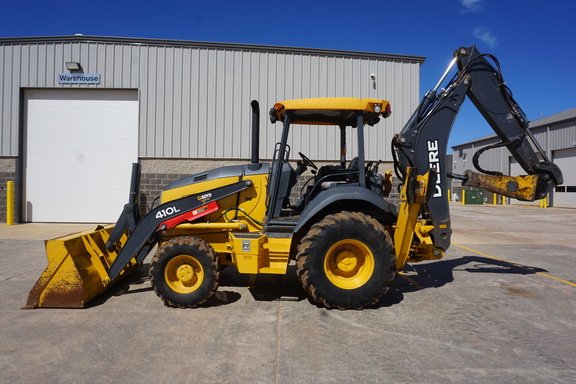 John Deere 410L Backhoe Loader 1T0410LX_ _F390996- Parts Manual PC15368