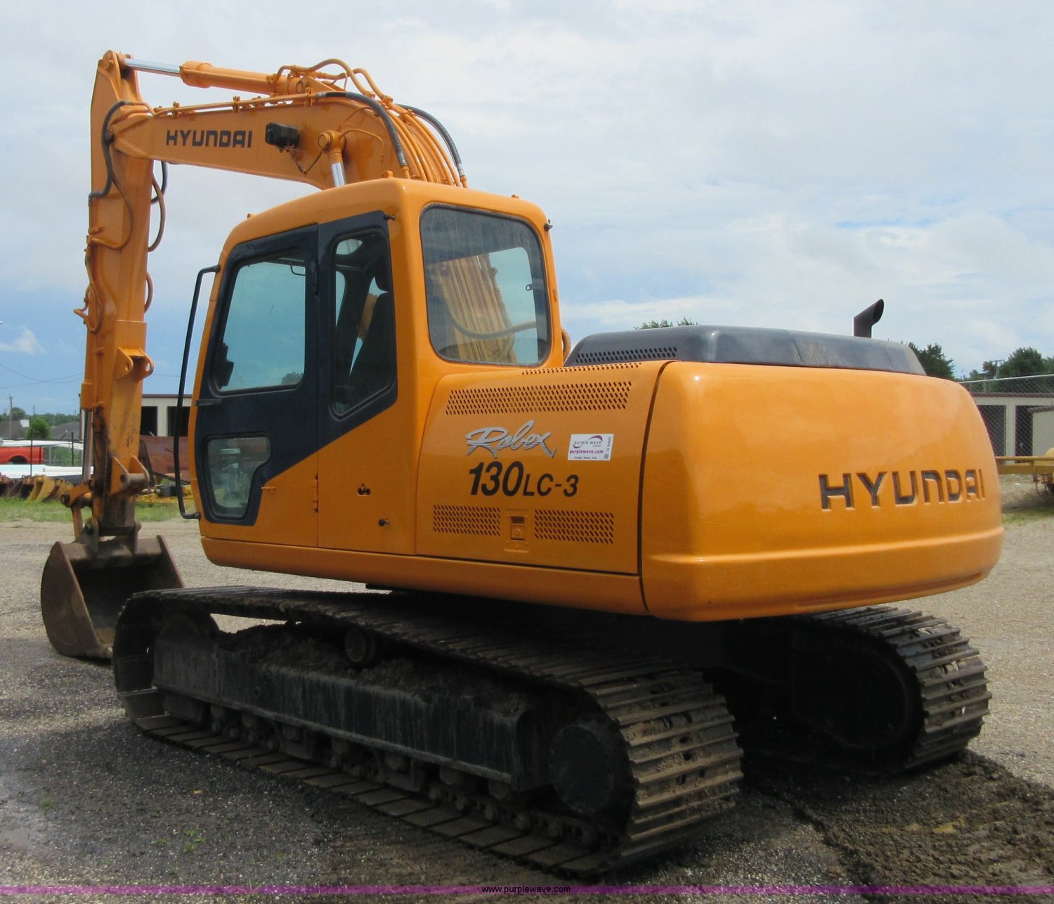 Hyundai R130LC-3 Crawler Excavator Workshop Service Repair Manual PDF