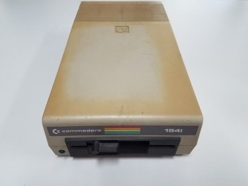 Vintage Commodore 64 C64 Floppy Disk Drive 154i