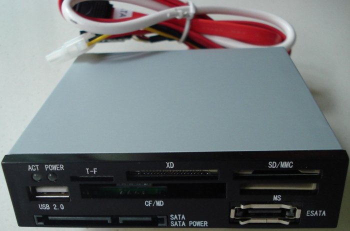 Multifunction 3.5'' Internal Card Reader