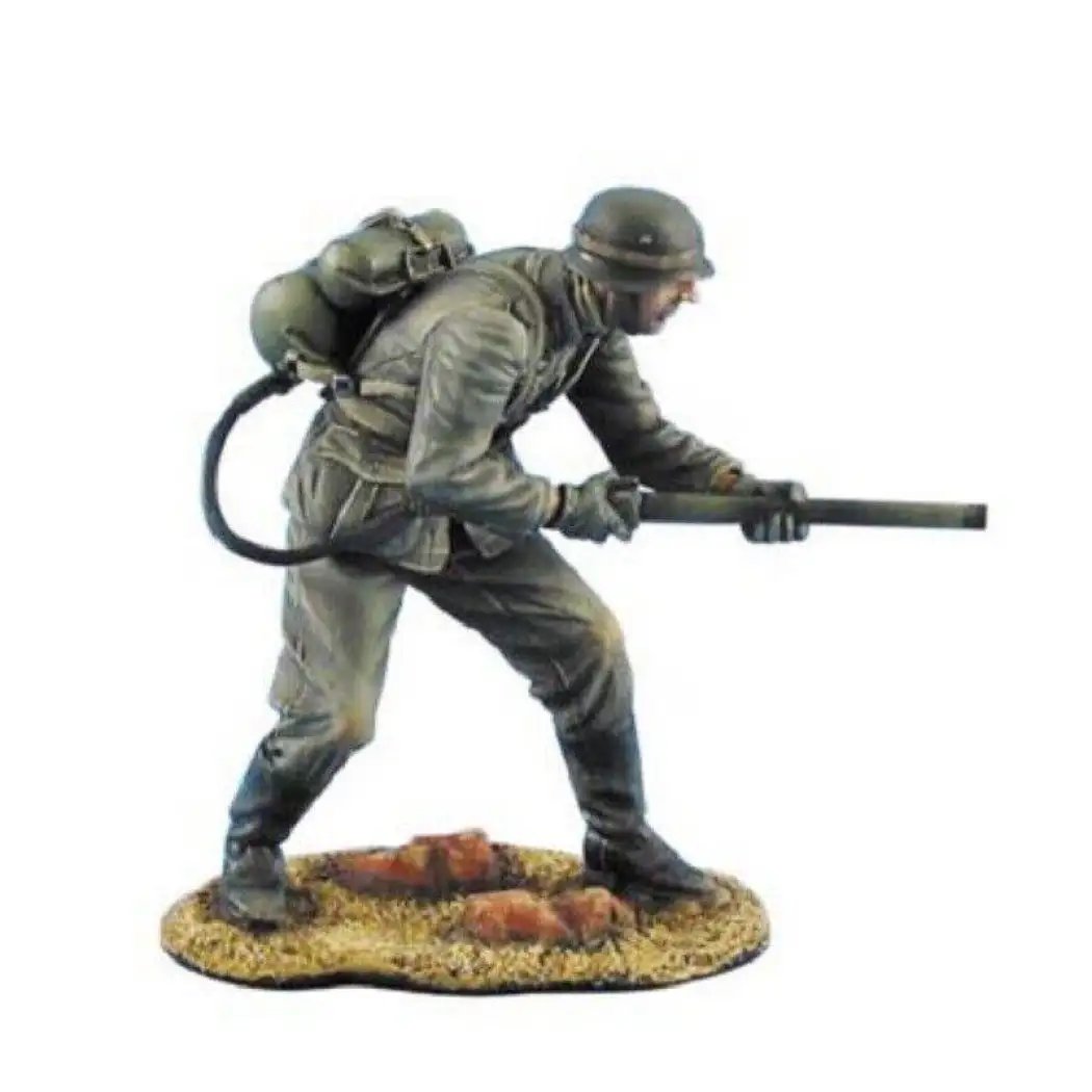 1/35 Resin Model Kit German Soldier Infantryman Flamethrower WW2 Unpainted