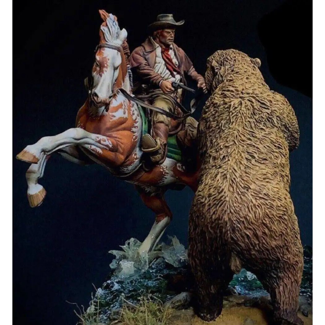 1/32 Resin Model Kit Wild West Horseman Cowboy and Bear Unpainted