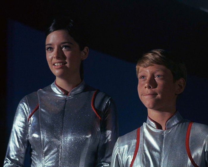 Angela Cartwright Lost in Space Bill Mumy New 8X10 Photo Zgy 02