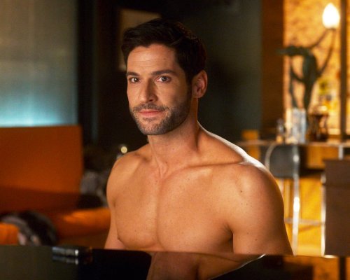 Tom Ellis Shirtless 8x10 Photo Zmb 27