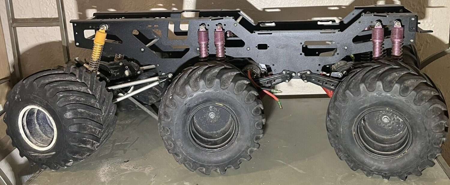 TAMIYA Clodbuster Aluminum 6x6x6 Chassis kit Roller Project