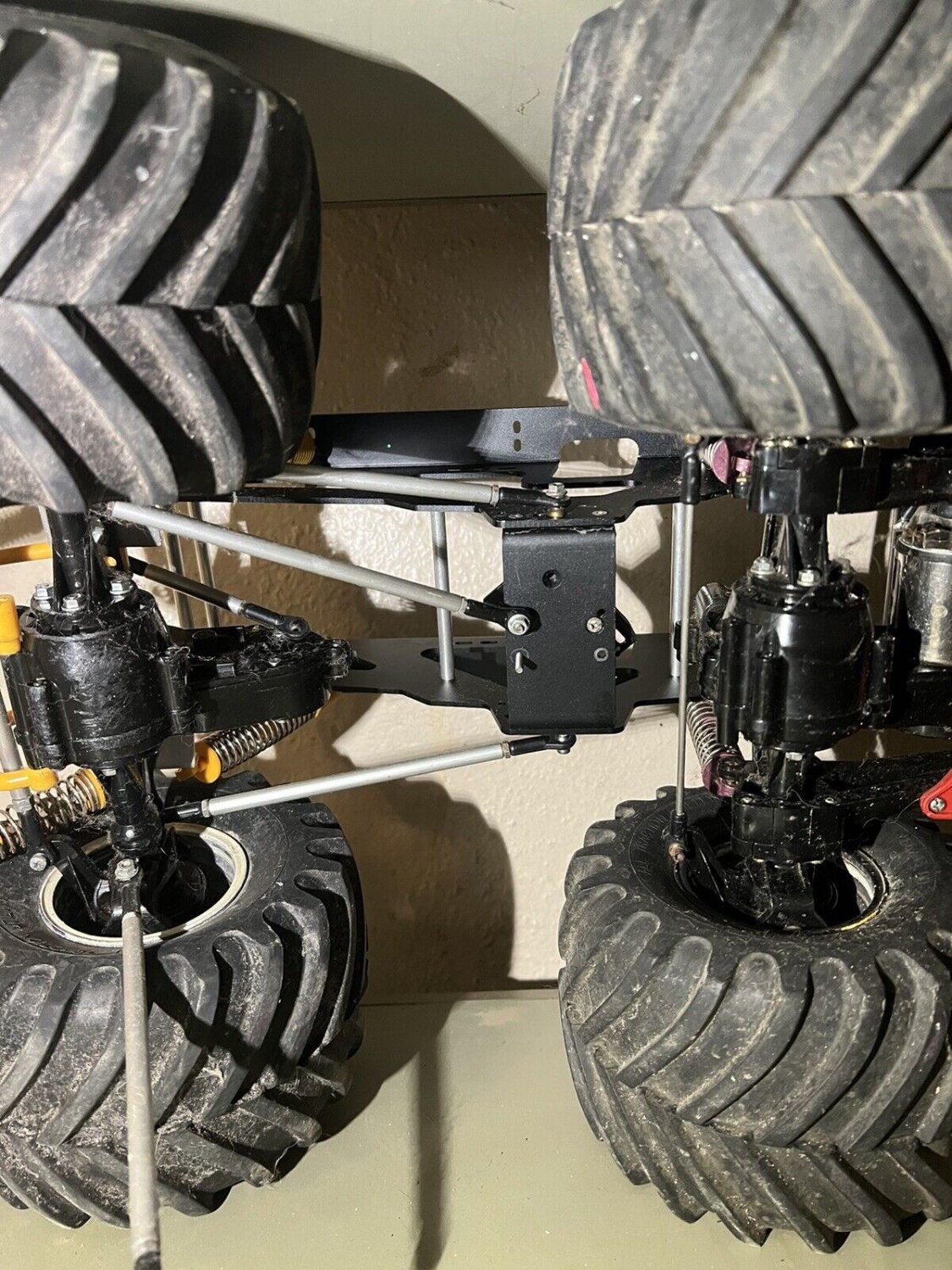 TAMIYA Clodbuster Aluminum 6x6x6 Chassis kit Roller Project