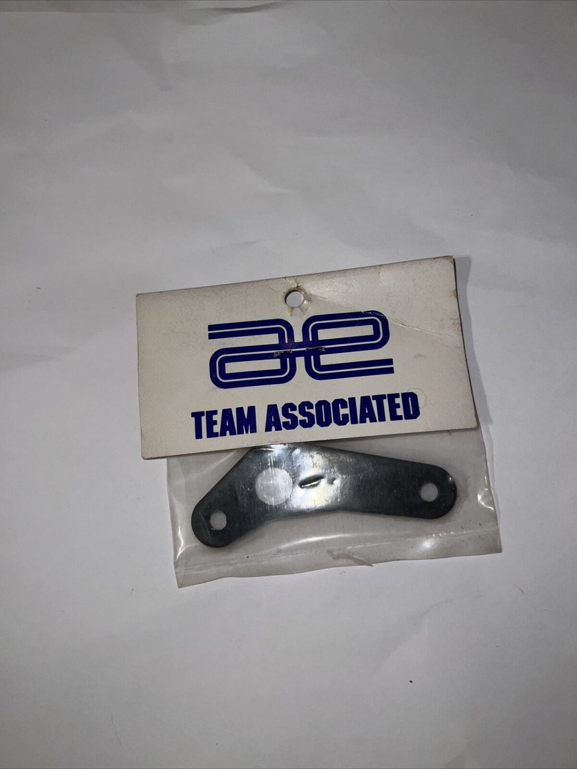 Vintage 1/8 Team Associated RC500 Fiberglass Brake Cam Mount 5291