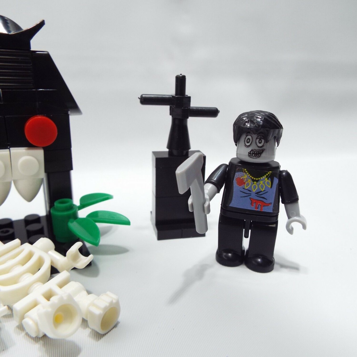 Zombie Cemetery Altar Tombstone Skeleton 55 Piece Building Set Make It ...