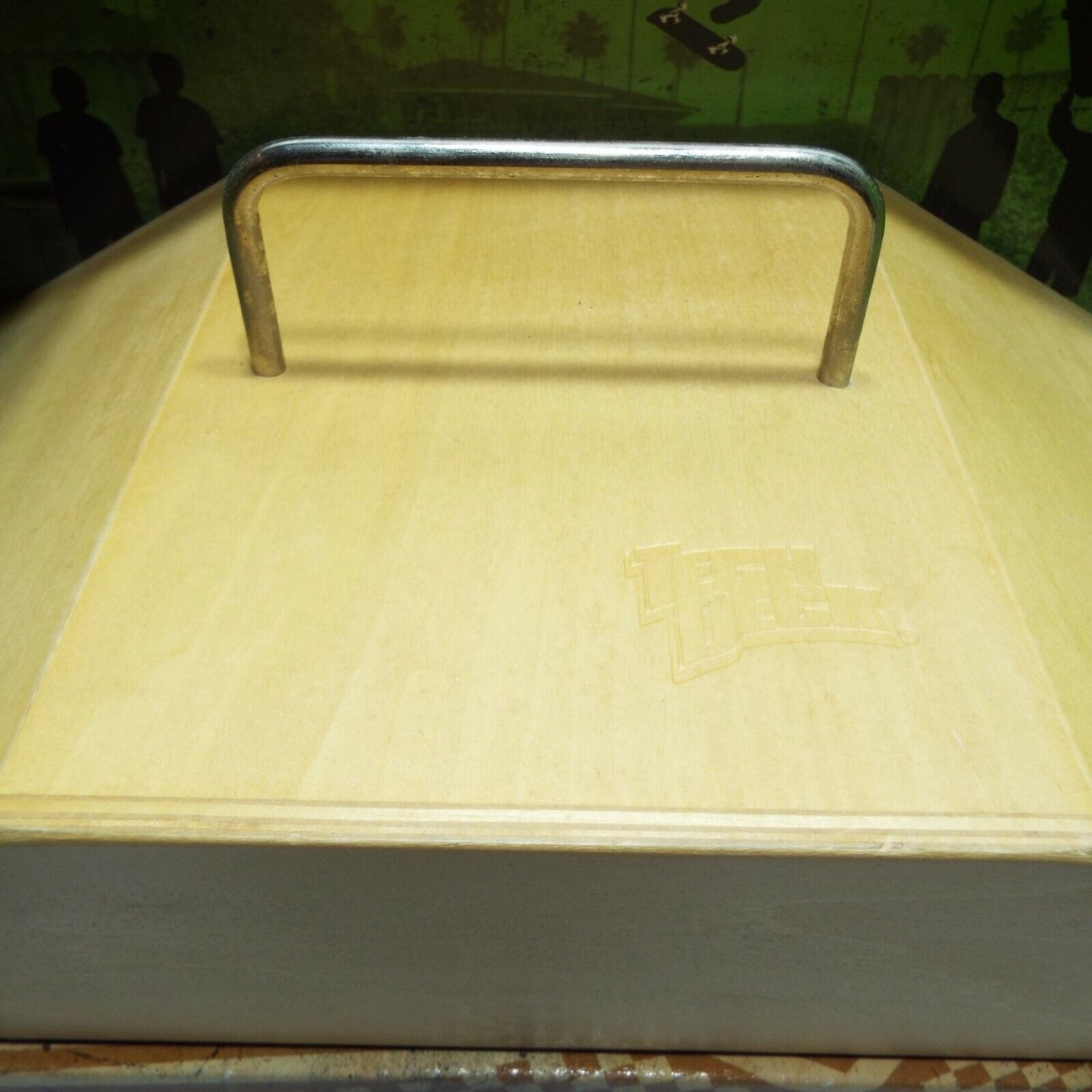 Tech Deck Wood SK8 Parks Wooden Ramp with Rail Fingerboard Spin Master