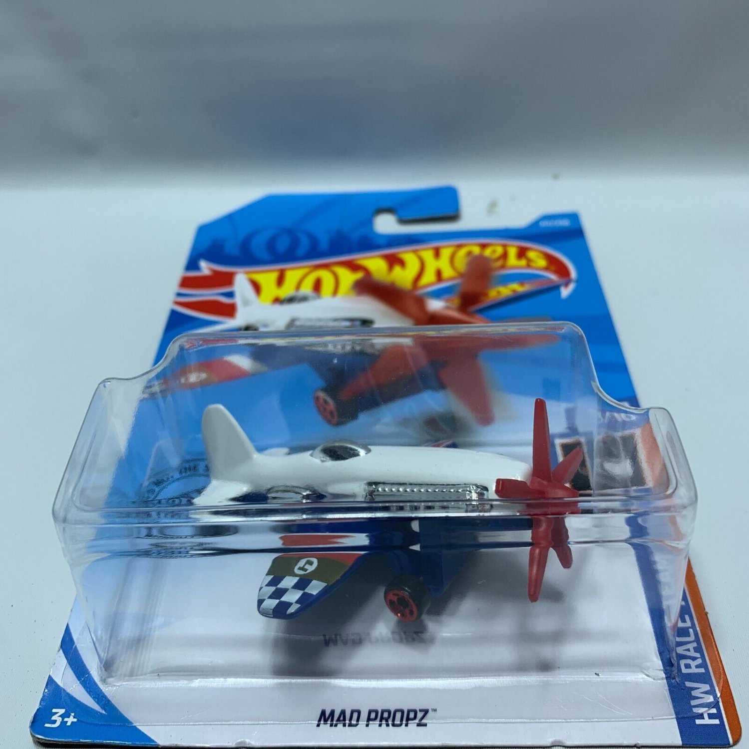 2019 Hot Wheels Mad Propz Airplane HW Race Team 3/10 211/250 White