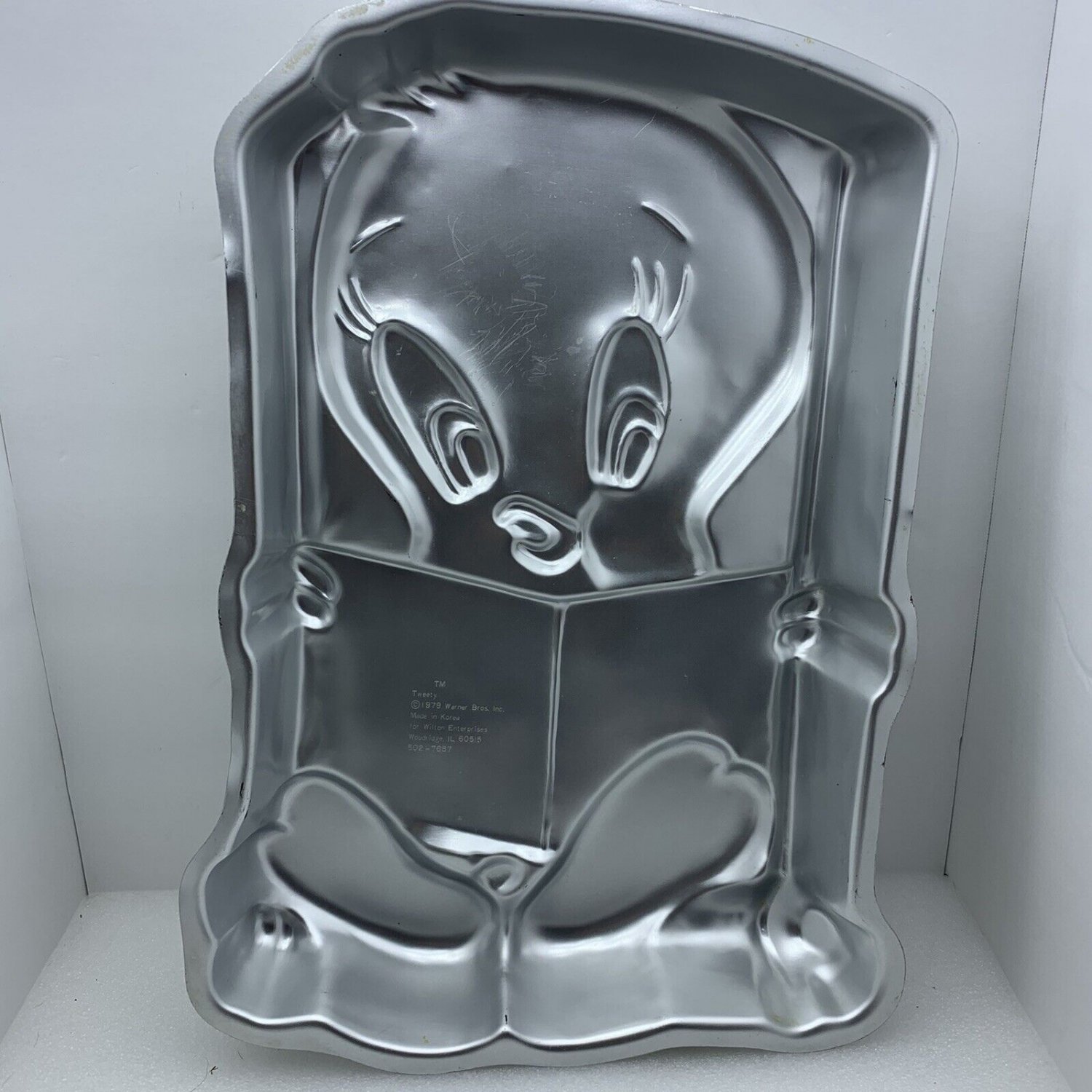 Vintage 1979 Tweety Bird Looney Tunes Aluminum Cake Pan Wilton 502-7687