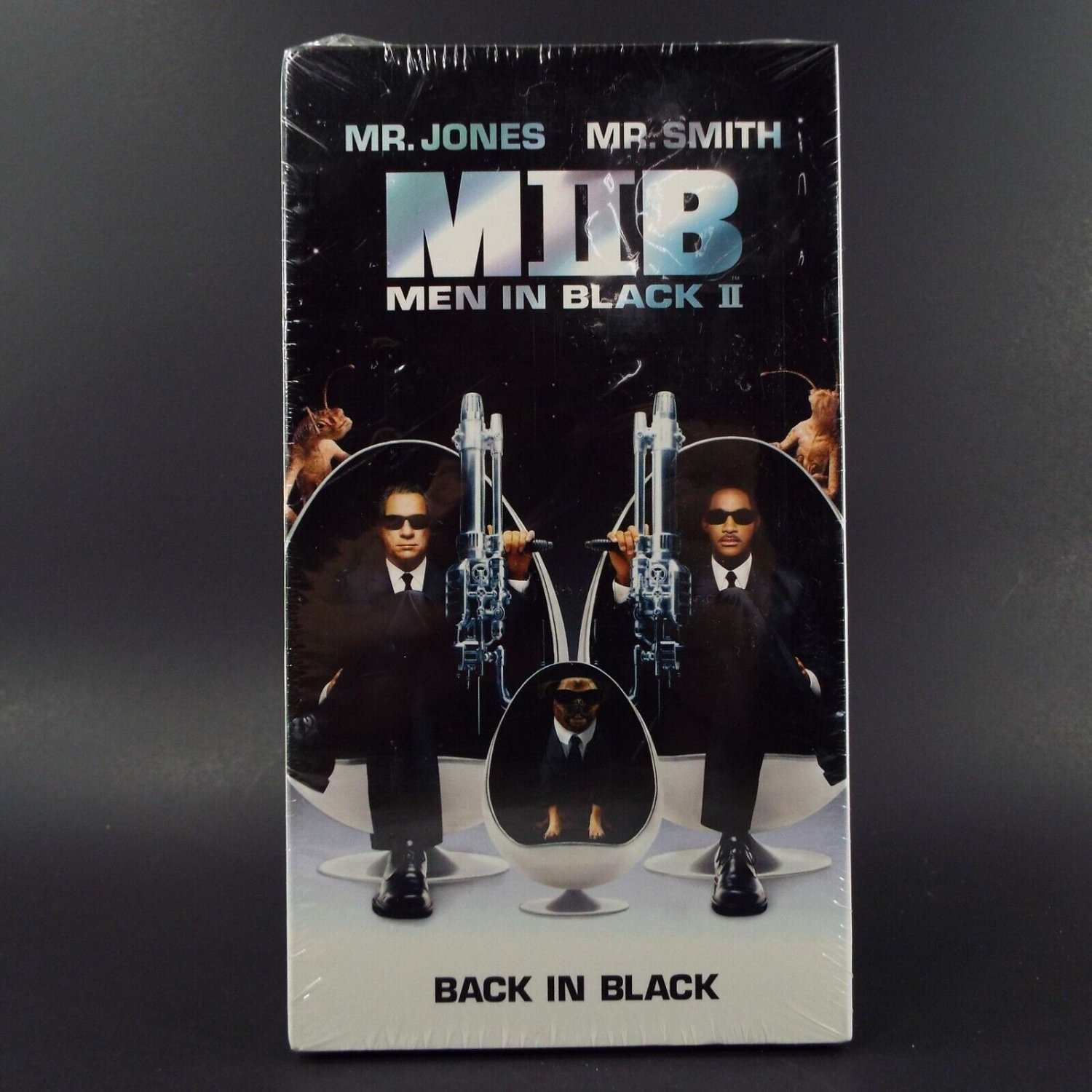Men In Black 2 MIB II VHS New Sealed 2002 Will Smith Tommy Lee Jones