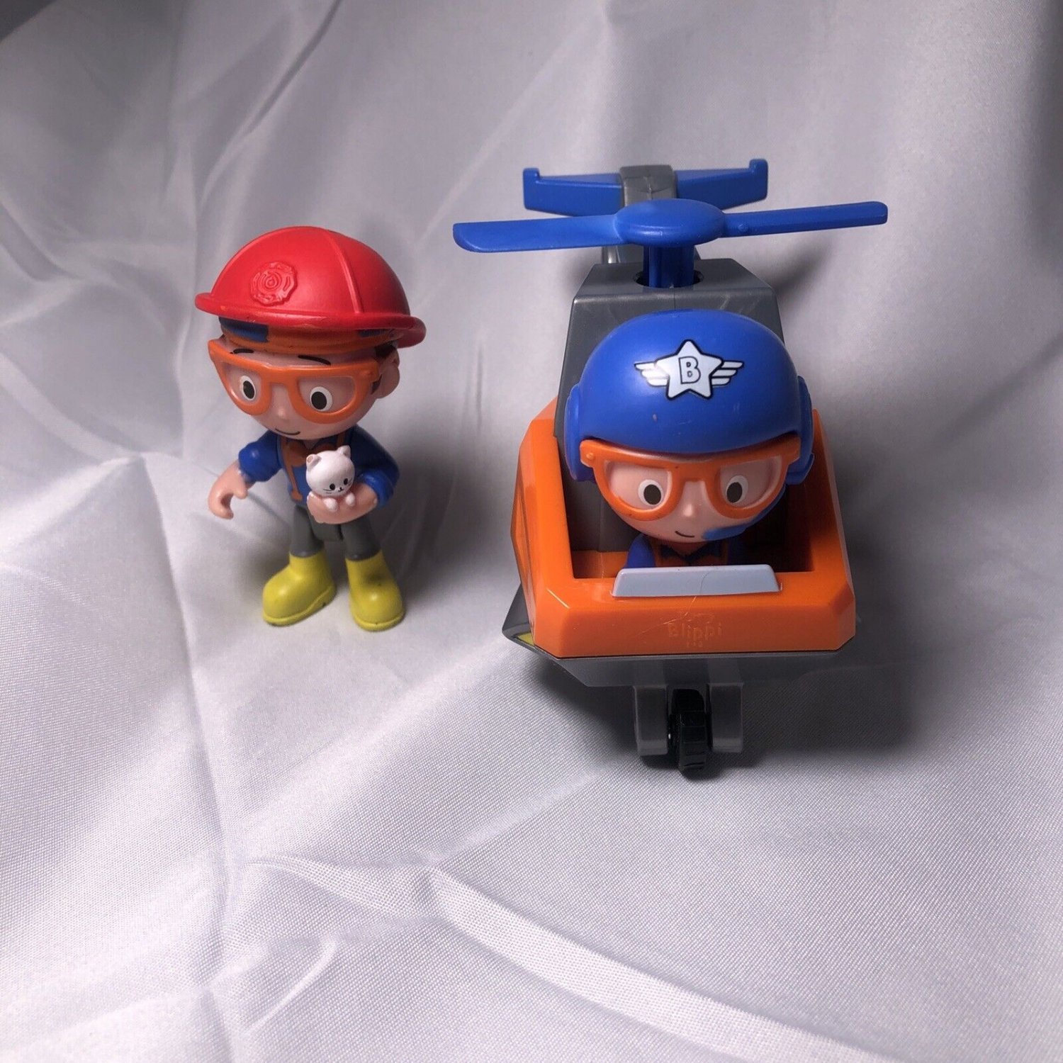 Blippi Mini Vehicle Helicopter And Construction Figure