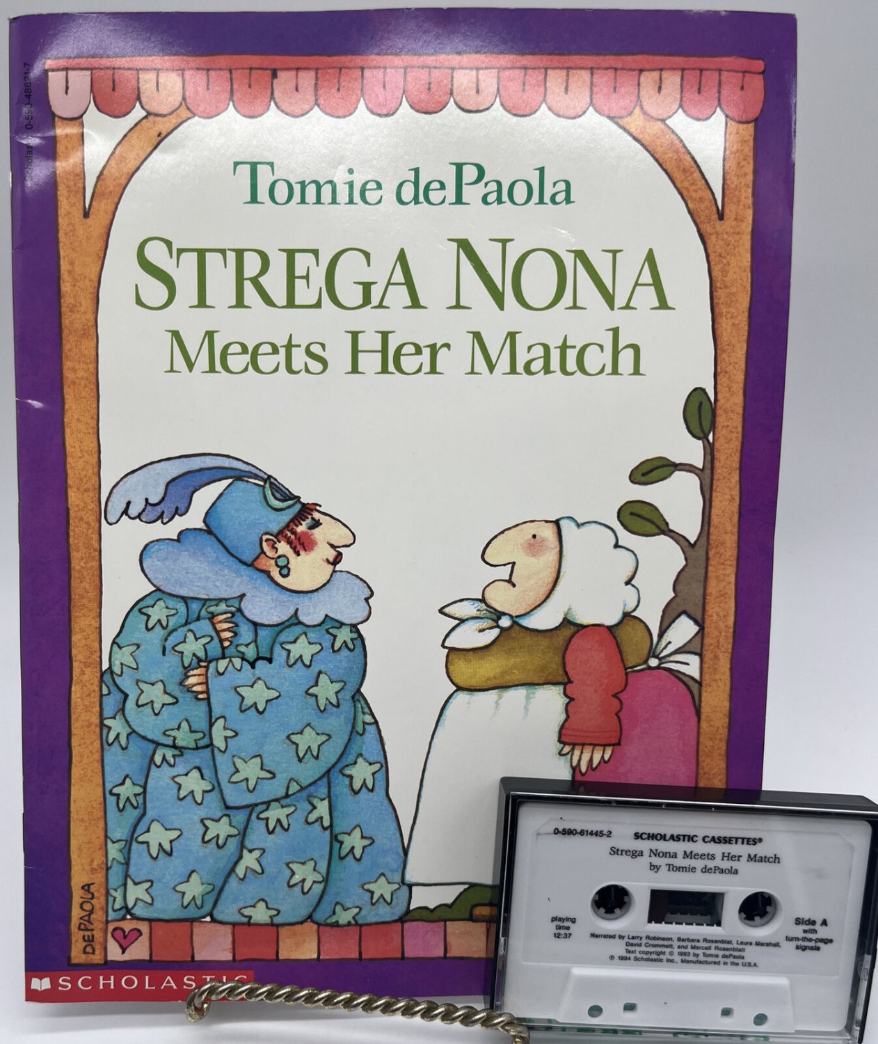 Strega Nona Meets Her Match: By dePaola, Tomie Paperback & Cassette 1993