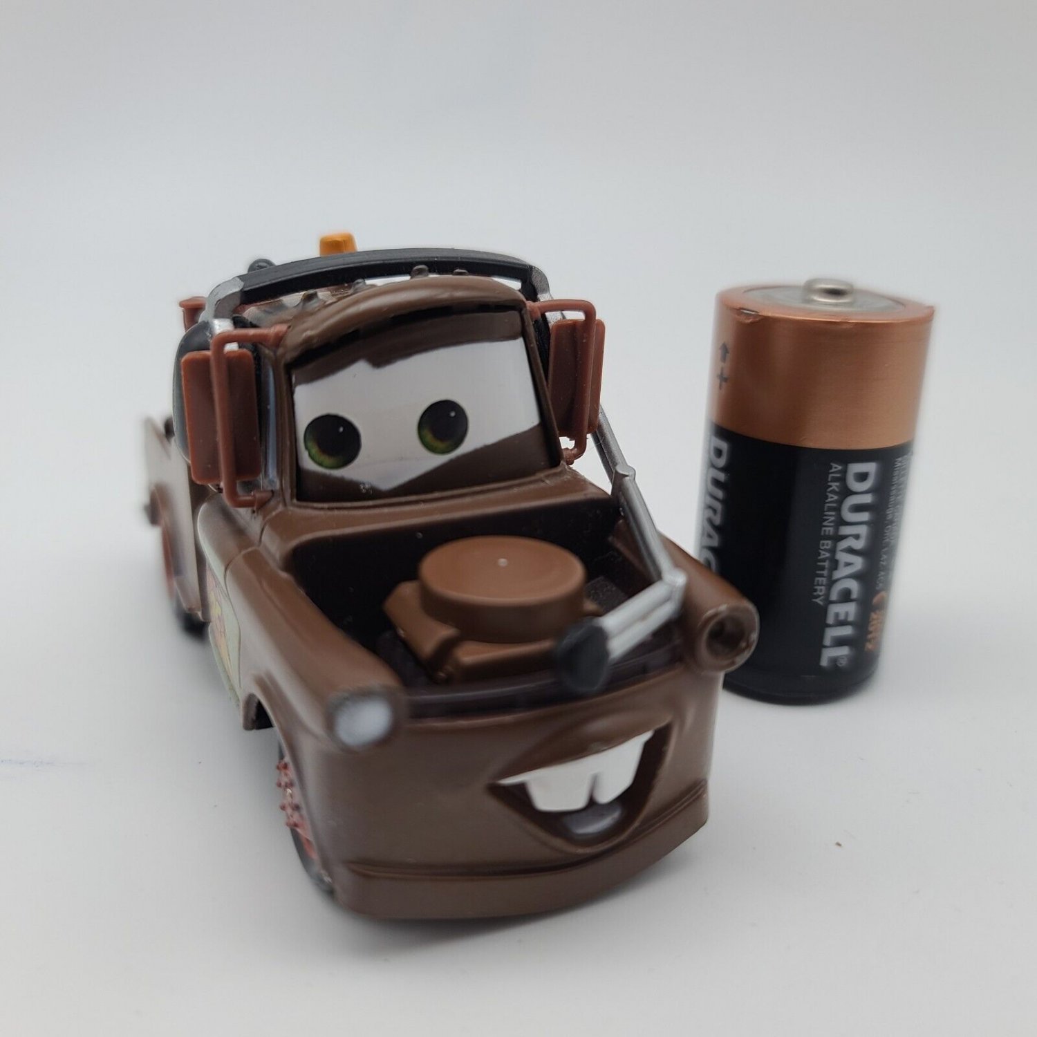 Disney Pixar Cars Lot Lightning McQueen Red Tow Mater 1:55 Diecast