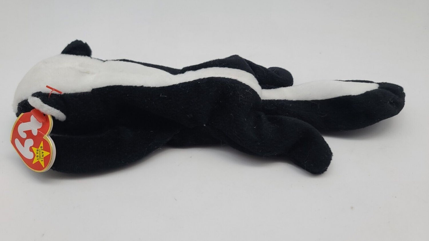 TY Beanie Baby STINKY the Skunk Stuffed Animal Toy