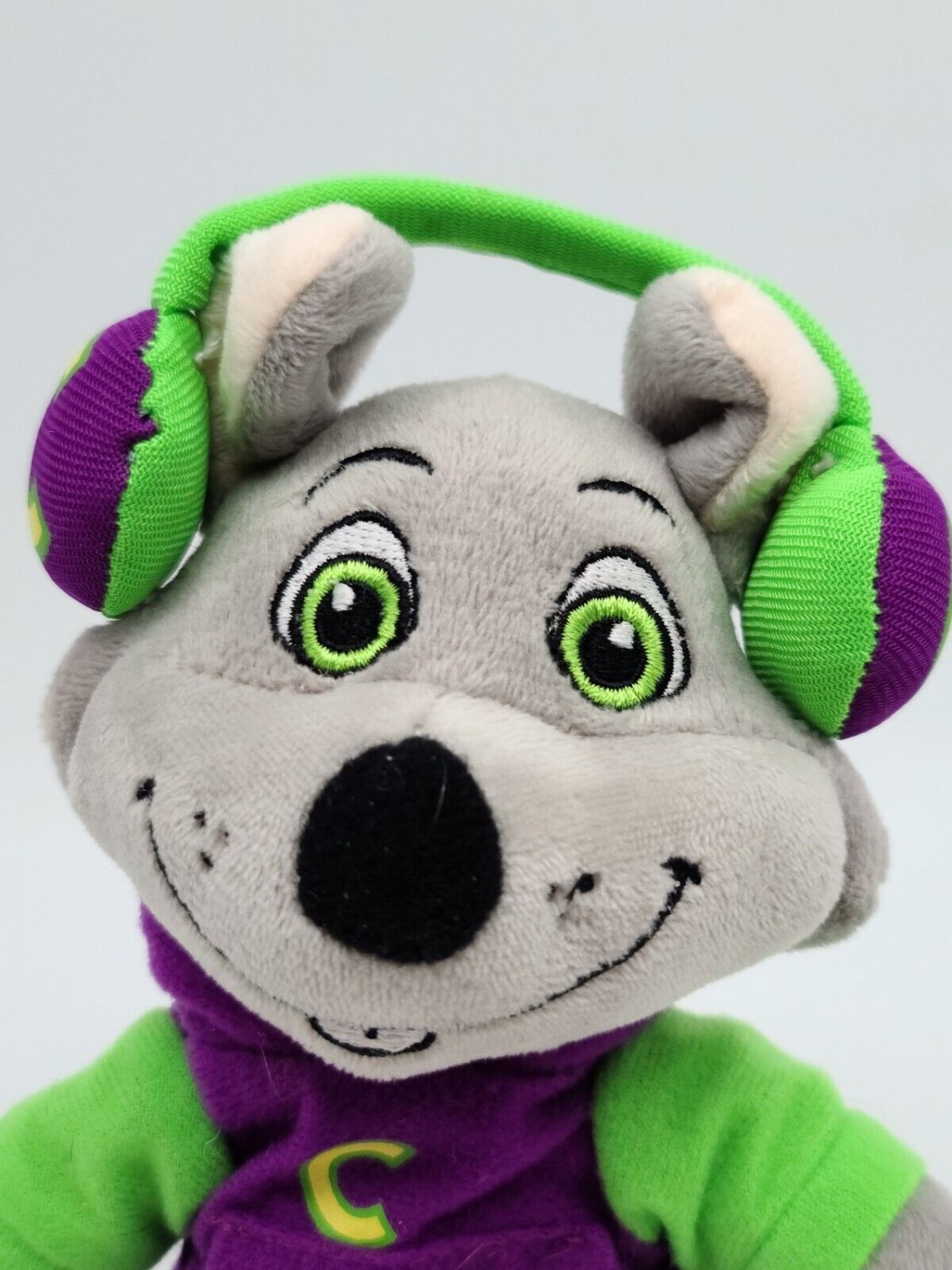 2018 Chuck E Cheeses DJ Plush Doll Mouse Stuffed Animal 7" w/Headphones ...