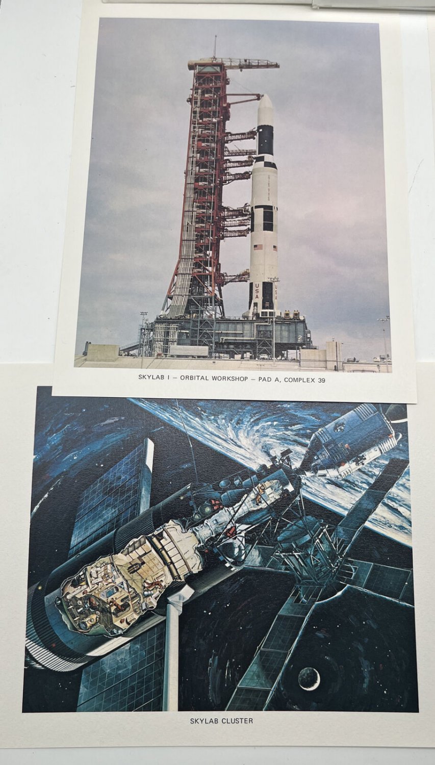 NASA "Skylab 4 Photos and Information Sheet" Complete 1973