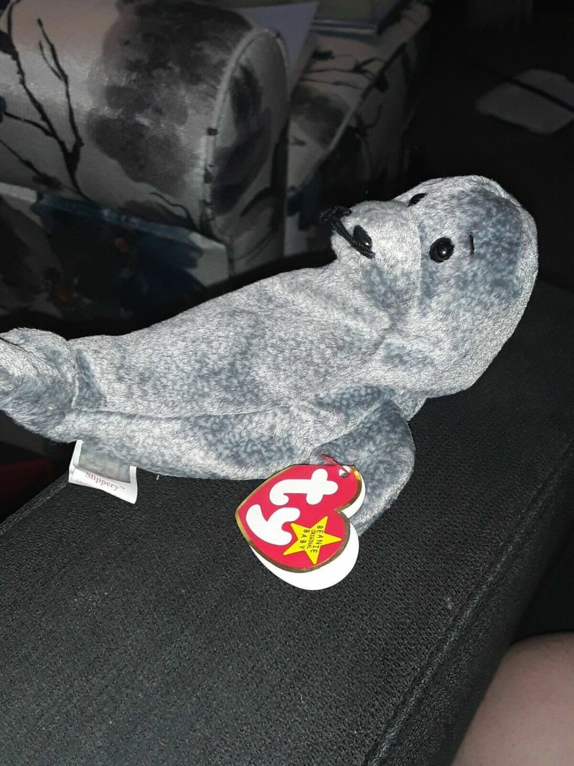 TY Beanie Baby - SLIPPERY the Seal (7 inch) Stuffed Animal Toy