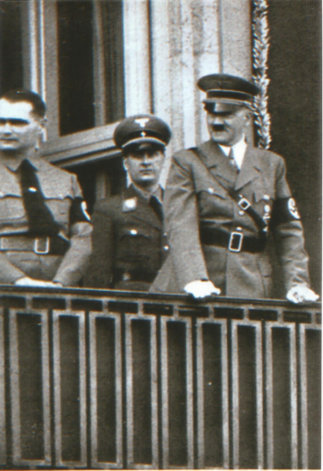 GERMAN WW2 Photo -- Adolf Hitler