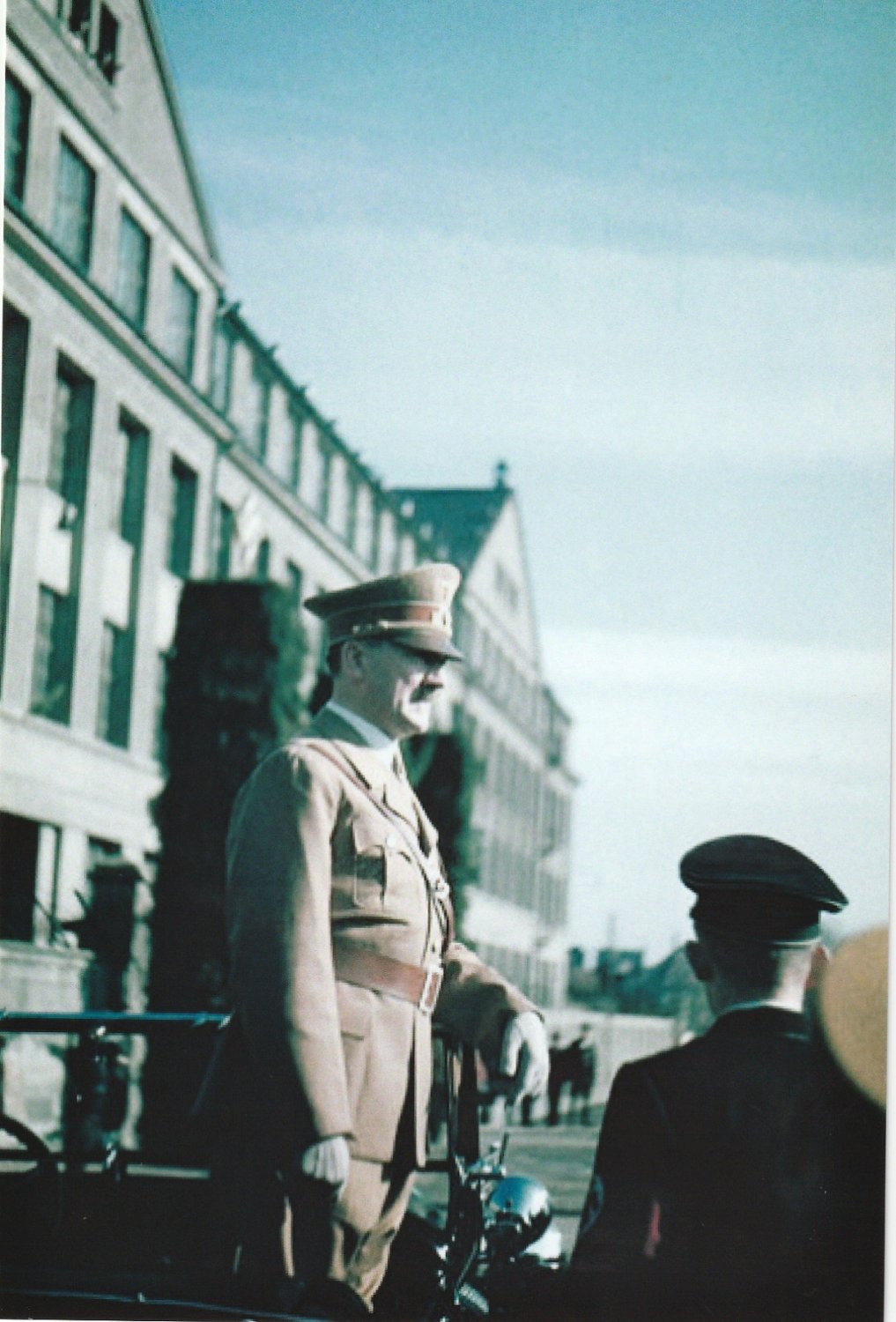 GERMAN WW2 Photo -- Adolf Hitler