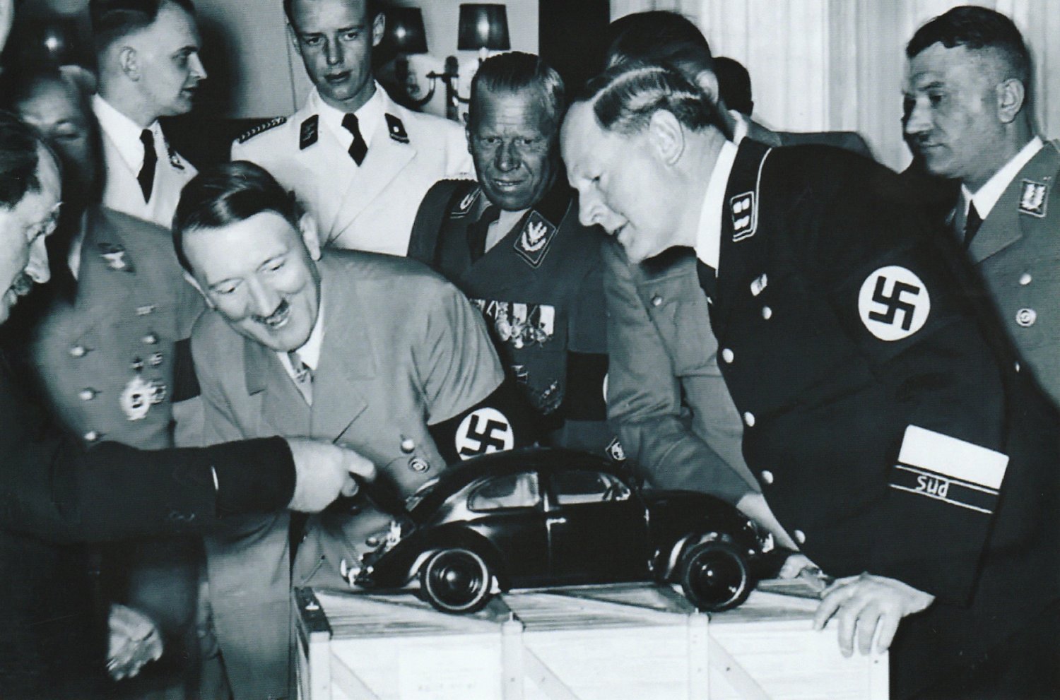 GERMAN WW2 Photo -- Adolf Hitler
