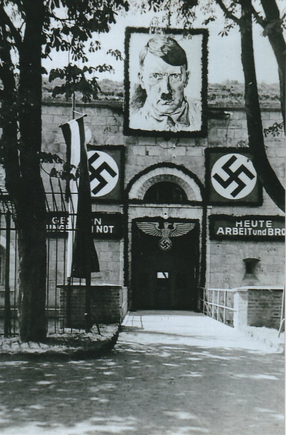 German WW2 Photo == Adolf Hitler