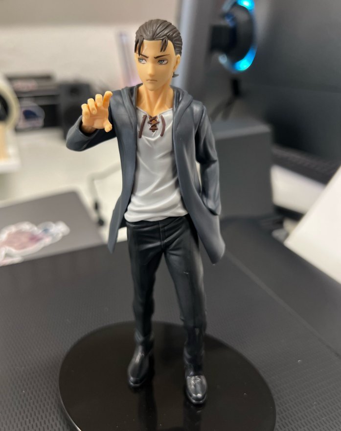Eren Jaeger Figurine Attack On Titan Figure