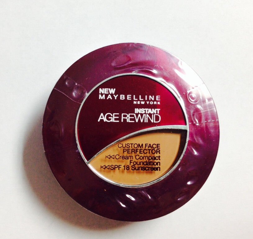 Maybelline Instant Age Rewind Compact Cream Foundation