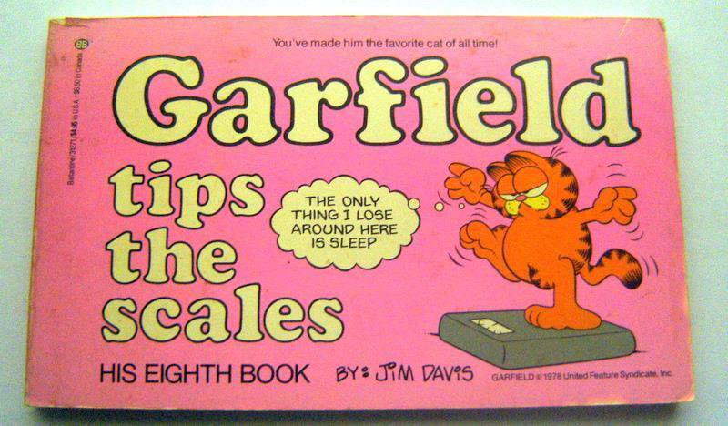 GARFIELD Tips the Scales by Jim Davis 8th BOOK 1984 Ballantine