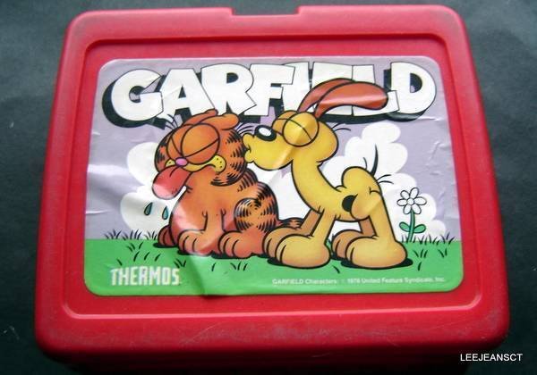 Garfield the Cat and His Dog Odie Red Plastic Lunch Box No Thermos