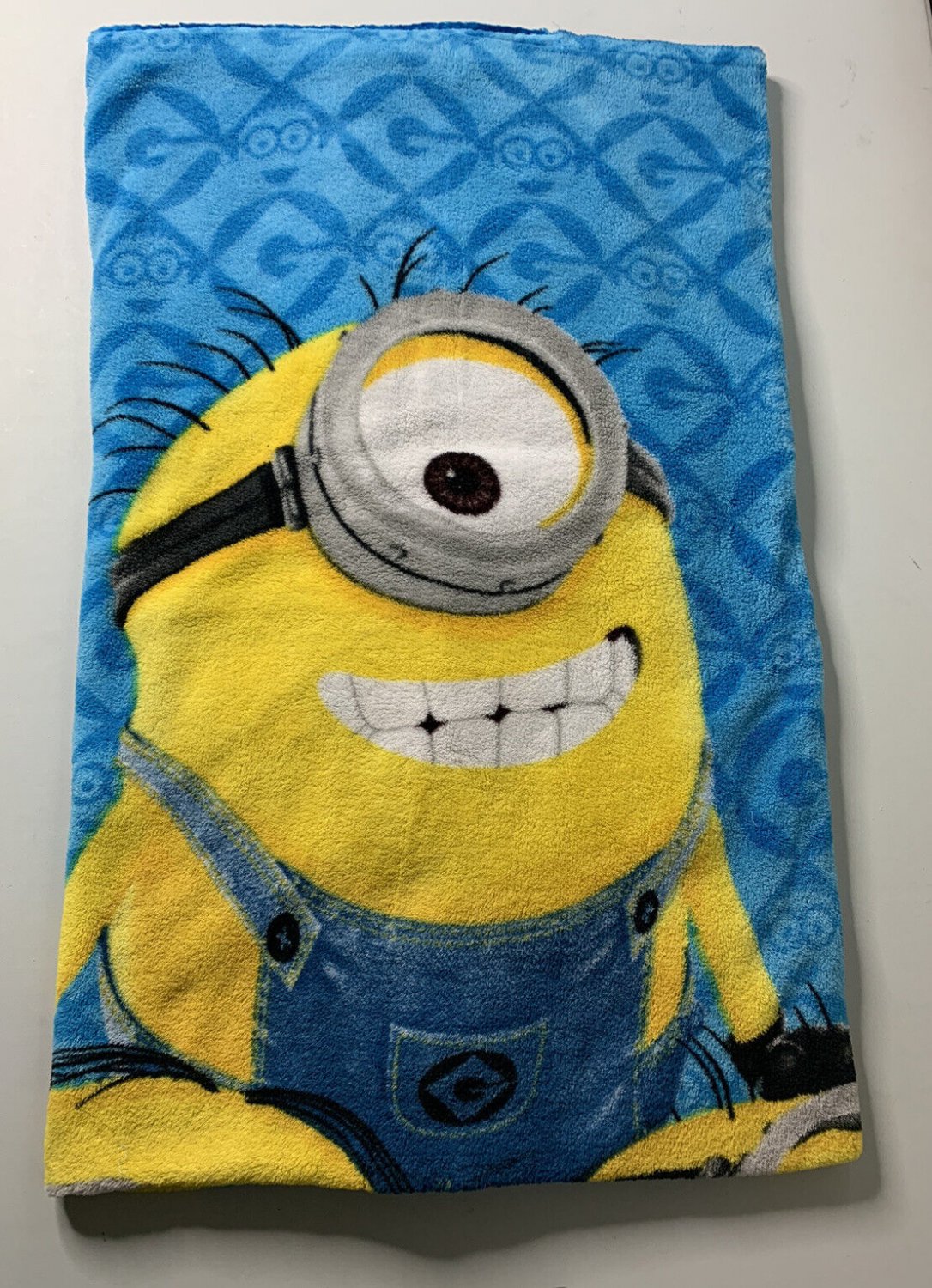 Despicable Me Minion Plush Throw Blanket Rare