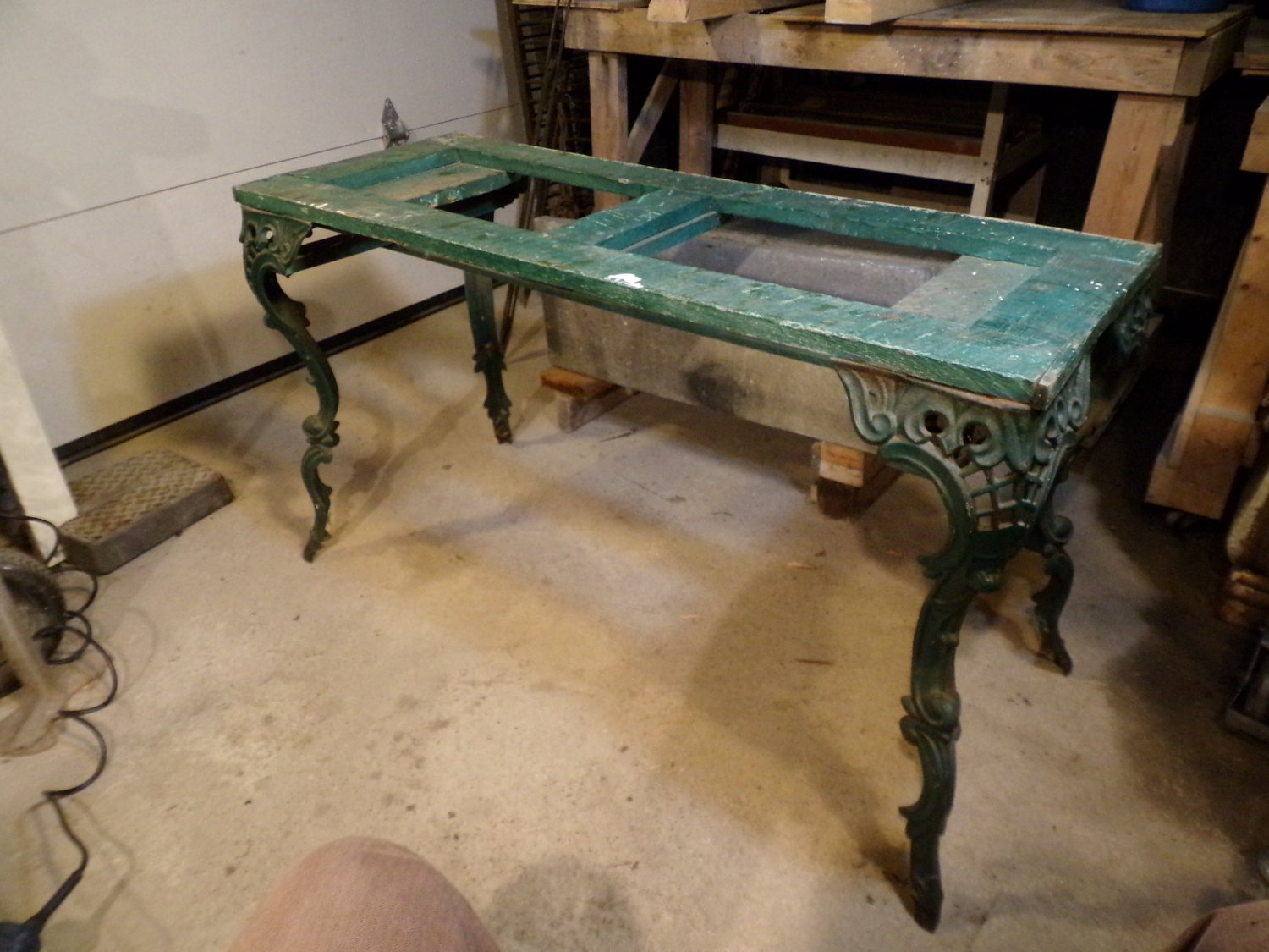 Antique Cast Iron Victorian Table Legs