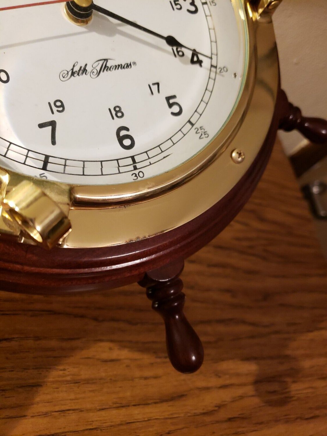 Seth Thomas Nantucket Ships Wheel Clock. Model #1067.